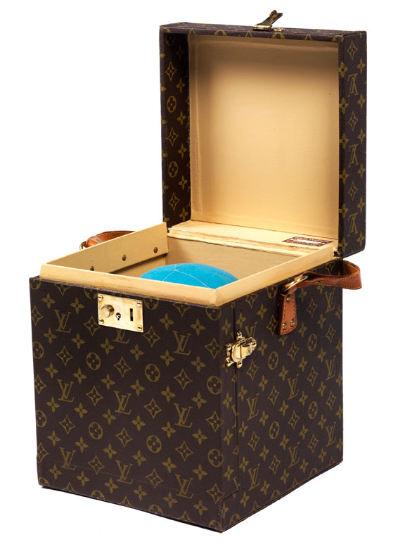 Louis Vuitton “Wig Case” - Hampel Fine Art Auctions