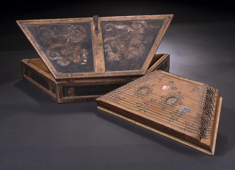 Tiroler Hackbrett des 17. Jahrhunderts im originalen Kasten mit ...