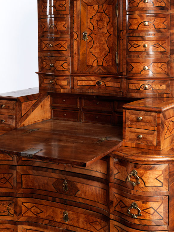 Barocker Aufsatzsekretär - Hampel Fine Art Auctions